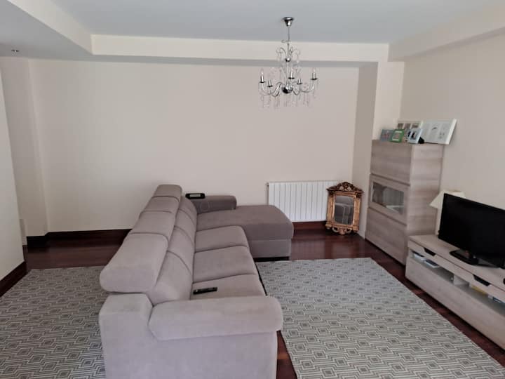Preciosa Casa En El Regato Barakaldo - Bilbao