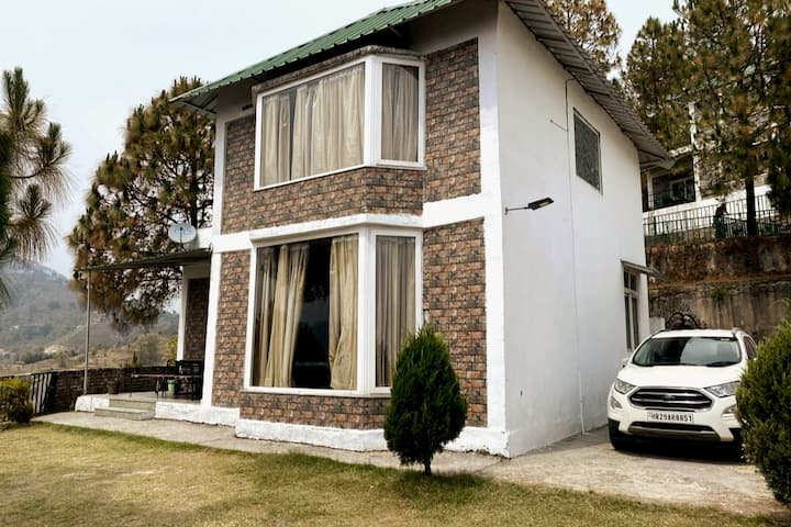 Charming 2-bhk Holiday Home With Private Garden - Lansdowne