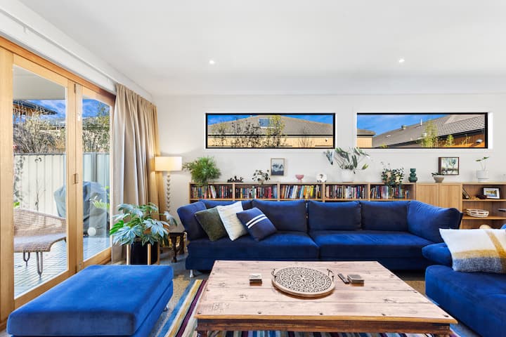 Modern Comfort Meets Cozy Style In This Retreat" - Cranbourne