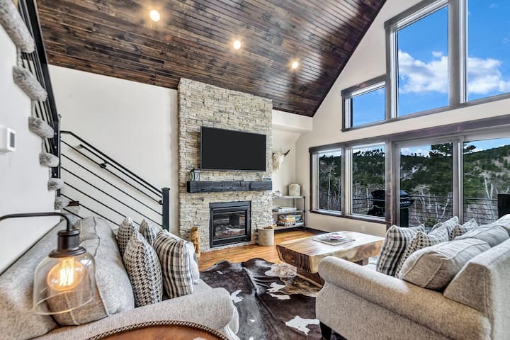 Lodge 44, Family Getaway - Deadwood, SD