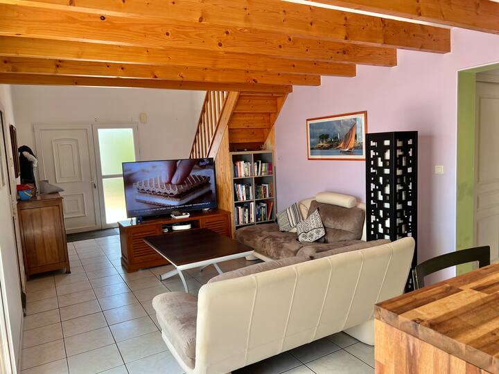 Maison De Ville, Jardin Et Terrasse, 2 Chambres. - Challans
