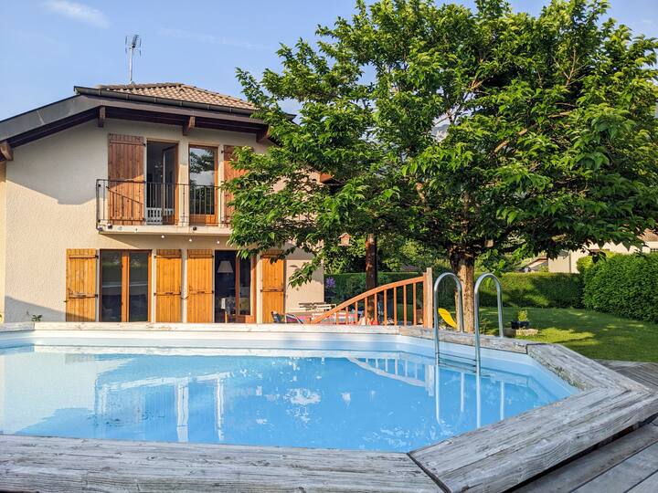 Maison Familiale Avec Piscine - Lescheraines