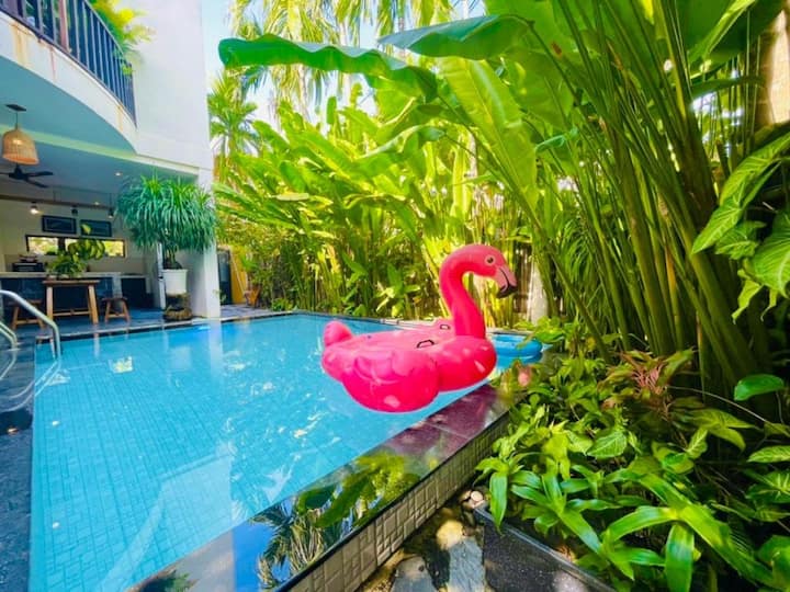 Beach Villa 5 Br, Family Retreat, Pool. - 호이안