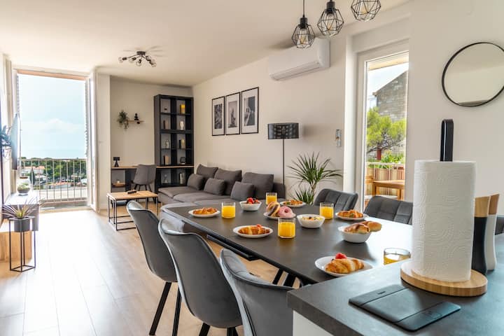 Yin & Yang - Dubrovnik