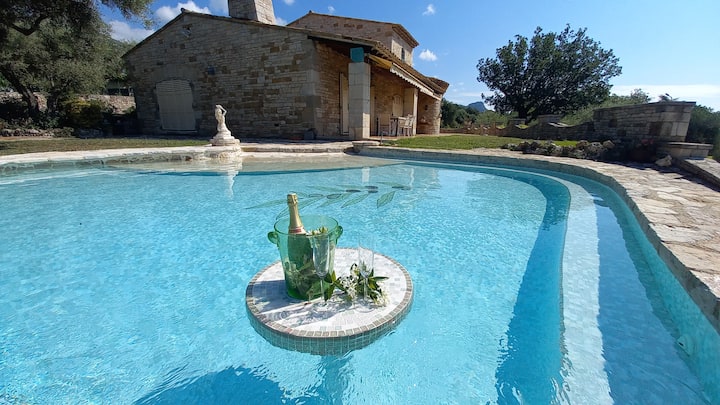 Tourrettes Sur Loup, Vacances Bien êTre - Tourrettes-sur-Loup