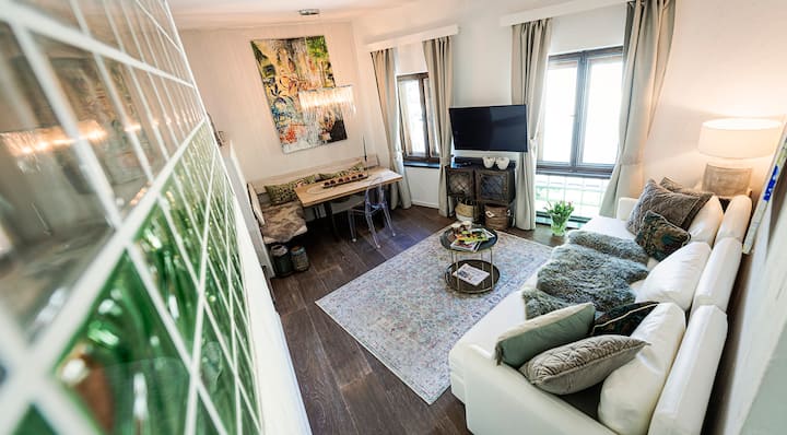 "In Town" - Calla - St Wolfgang