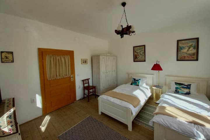 Mountain Tourism Gallery - Victoria