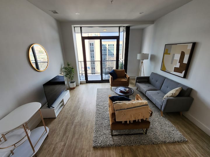 704 - 3 Bedroom Apt In Luxury Amenity Building - Syracuse, NY