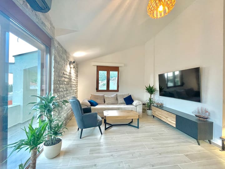 Serenity Blue-rooftop Two Bedroom Apartment - Budva
