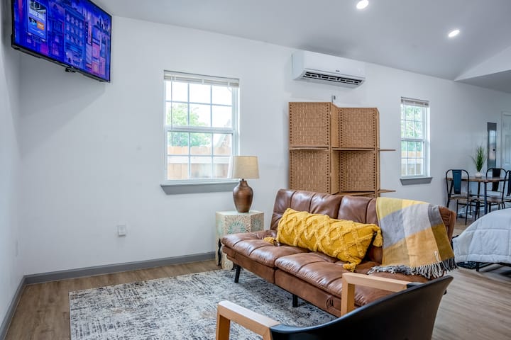 Urban Blue Duplex Downtown - Amarillo, TX