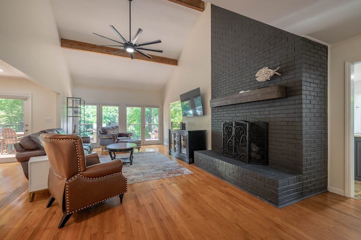 Lakefront Retreat | Private Dock & Fire Pit - Morganton, NC