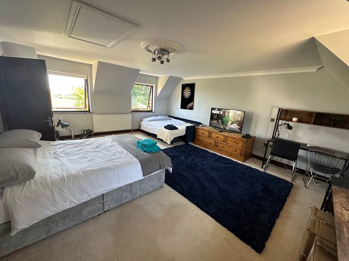 Huge En-suite With Sea Views - Isle of Man