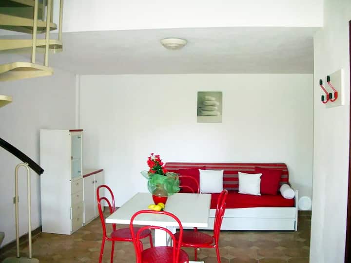 Appartement Pour 5 Personnes Avec Jardin - Pietrapaola