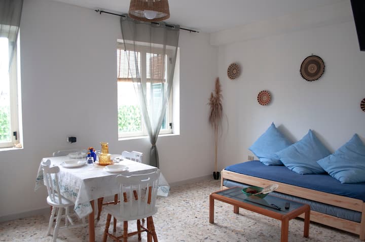 Aram Place - Palinuro