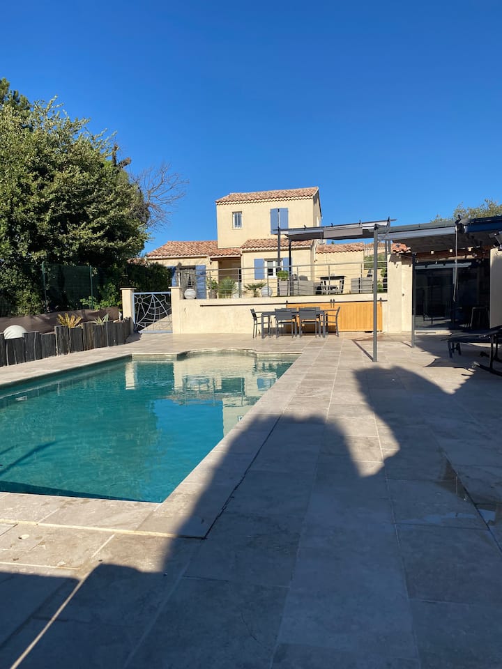 Maison Provençale Avec Piscine - L'Isle-sur-la-Sorgue