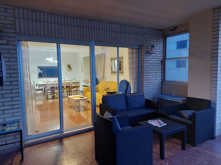 Apartamento En 1ª Línea De Playa - Benicasim