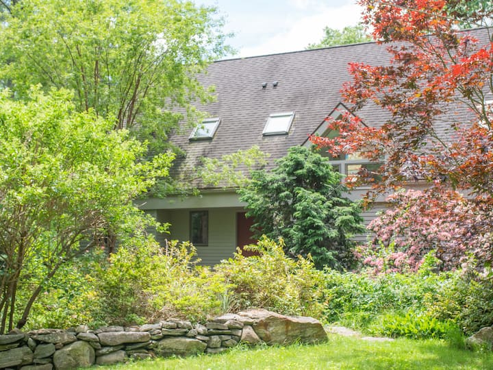 Postmodern Pastoral Suite | 25min To Cambridge - Concord