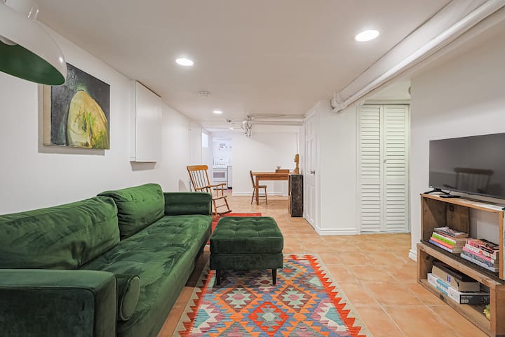 Quiet And Spacious 1 Bedroom In Corso Italia - Toronto