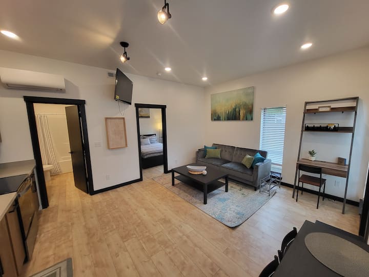 Metropolitan Minimal Living - Unit C - Tacoma, WA