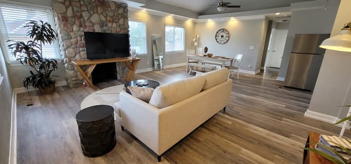 2 Bed Near Downtown Columbus - Columbus, OH