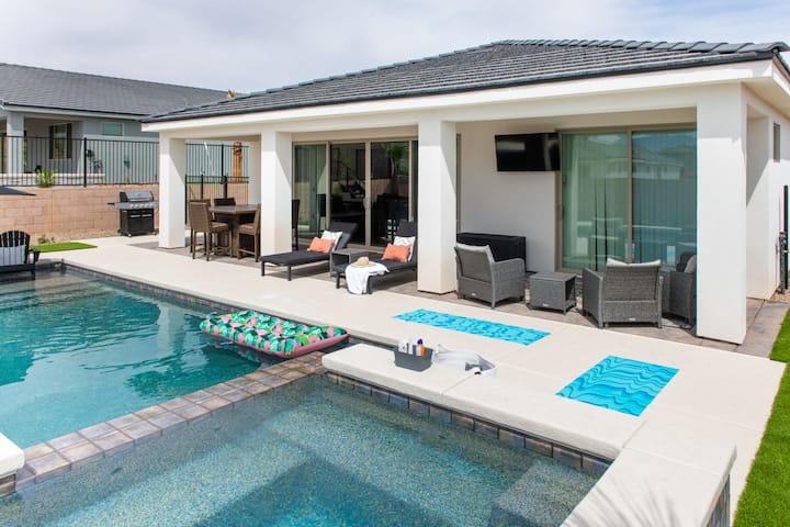 Grill & Chill By J And Amy Bl991760 - Mesquite, NV