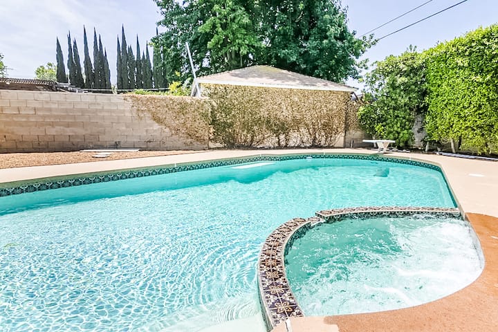 Private House With Pool In La - Los Angeles, CA