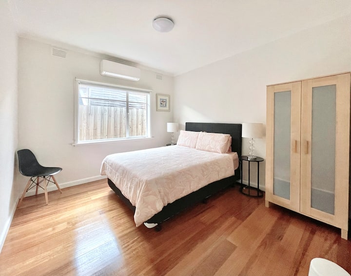 Stylish Private Room In Sunshine - Melbourne