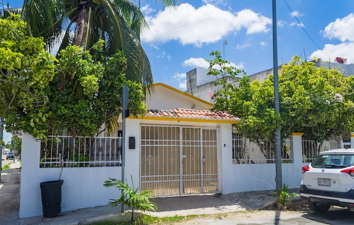 Casa Familiar En El Ejido - Playa del Carmen