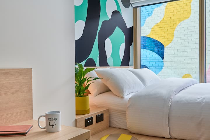 Lyf Collingwood Melbourne - One Of A Kind - Melbourne