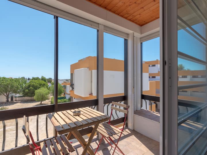 Albufeira 1br By Rua Da Oura | 5-min Walk Beach - Albufeira
