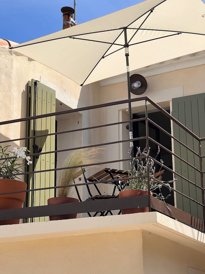 Le 38 Bis - Arles, France