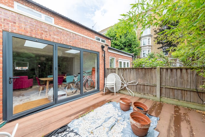 Bright And Inviting 2bd House - Bethnal Green! - London