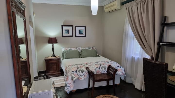 Santai Guest House Brits Nw - Brits