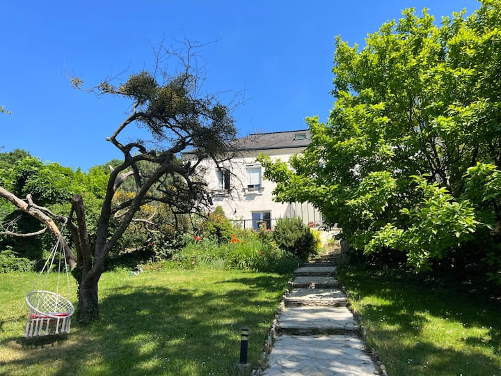 Maison De Maitre Avec Jardin à 3 Stations De Paris - Montmorency