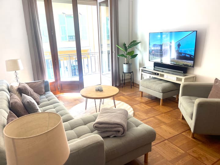 Cosy, Central, Artsy 1 Bed Flat - Nice