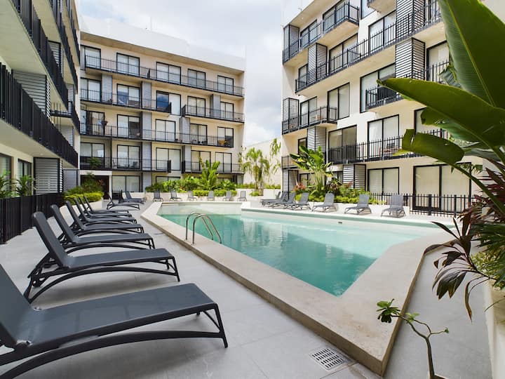 Spacious Apt. Located A Few Streets From The Beach - Playa del Carmen