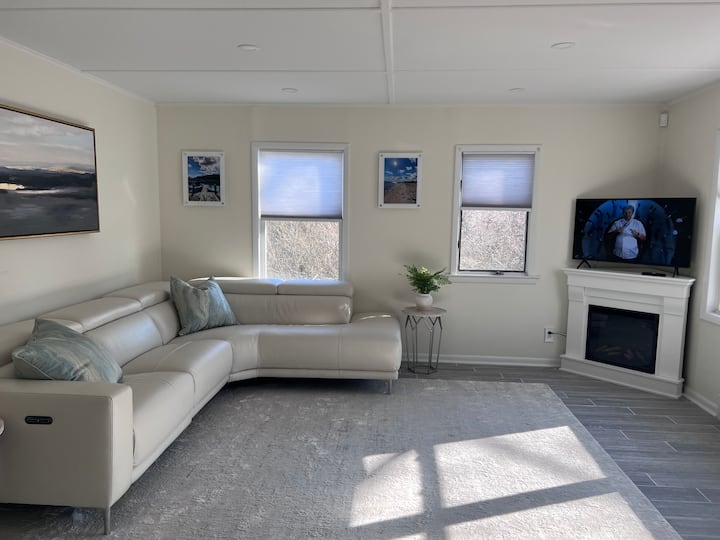 Newly Renovated Nofo Beach Home - Cutchogue, NY