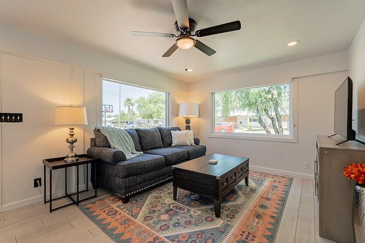Casa Puerta Azul-best Location! - Chandler