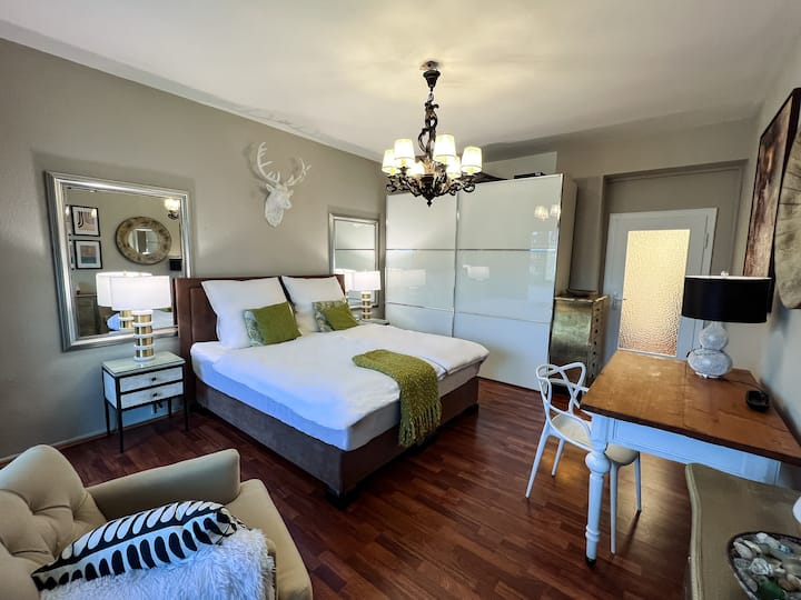 Cologne Vacation Rentals | Airbnb