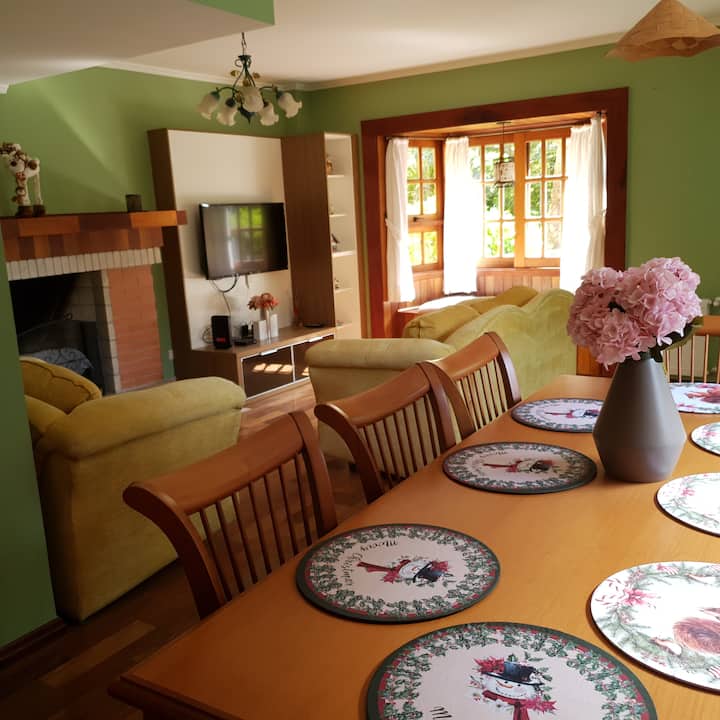 Casa Aconchegante Vila Inglesa - Campos do Jordão