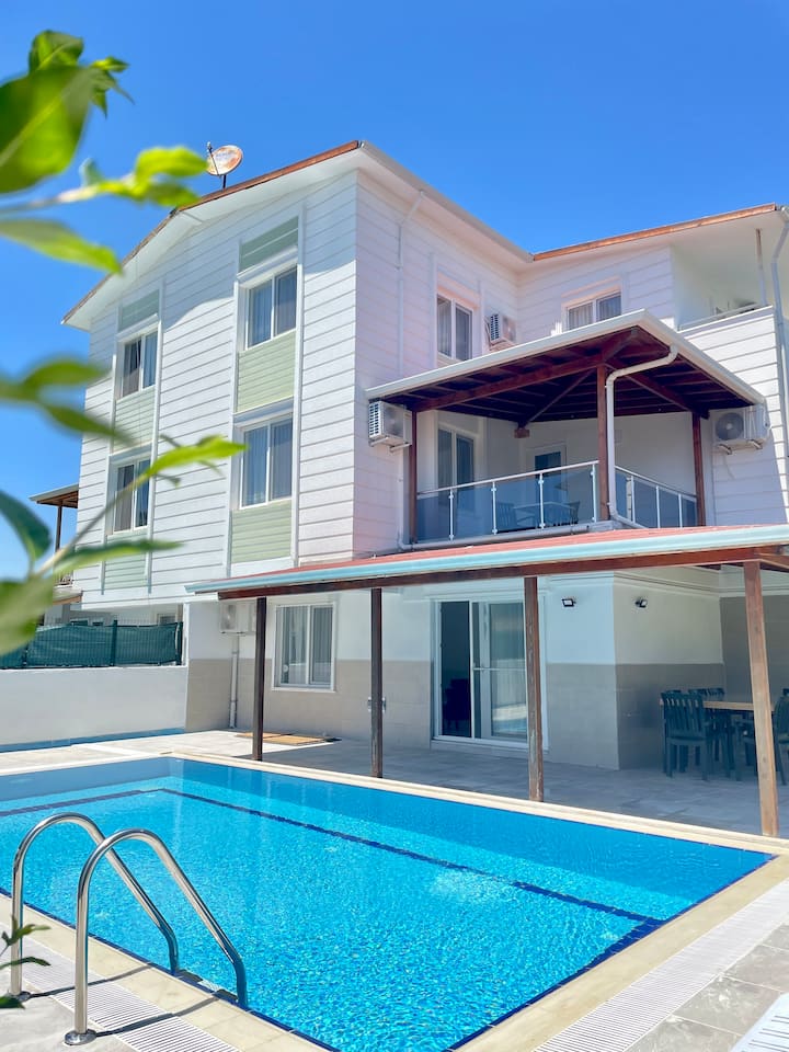 Anfora Villa No 10 ÖZel Havuzlu Geniş Ailelere - Belek