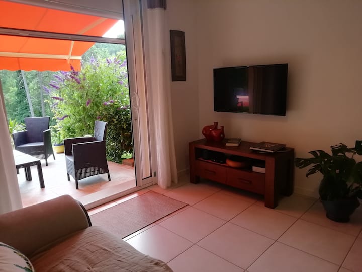 Appartement Rez De Jardin Dans Un Cadre Verdoyant - Aquitaine
