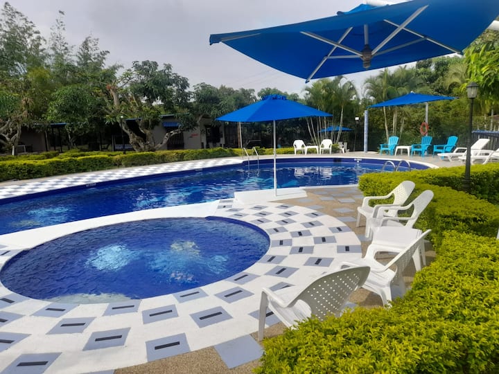 ¡Bienvenidos A Nuestro Paraiso Con Cancha De Tenis - Apulo
