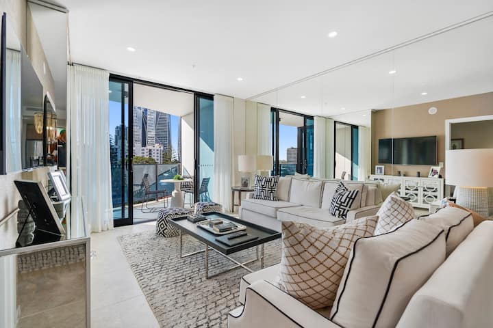 The Gallery Dream: Ultimate Broadbeach Getaway! - Broadbeach