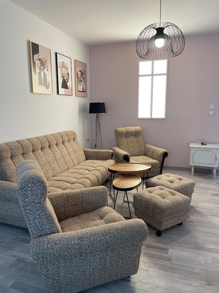 3 Br Apt, Spacious, Near South Park - Sofia