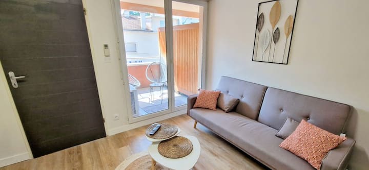 Apartment 3 Bed With Parking - Lourdes