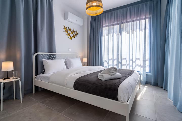 Captivating 2-bedroom Retreat In Larnaca - Перволия