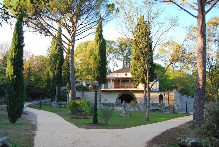 Domaine Familial 20 Couchages Piscine Tennis - Uzès
