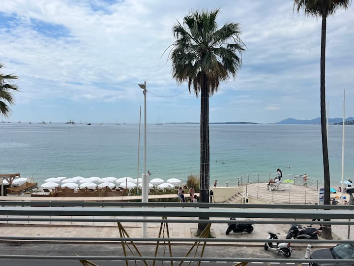 Studio Front De Mer 2 èMe Etage - Antibes