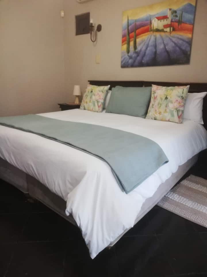Santai Guest House Brits, Nw - Brits